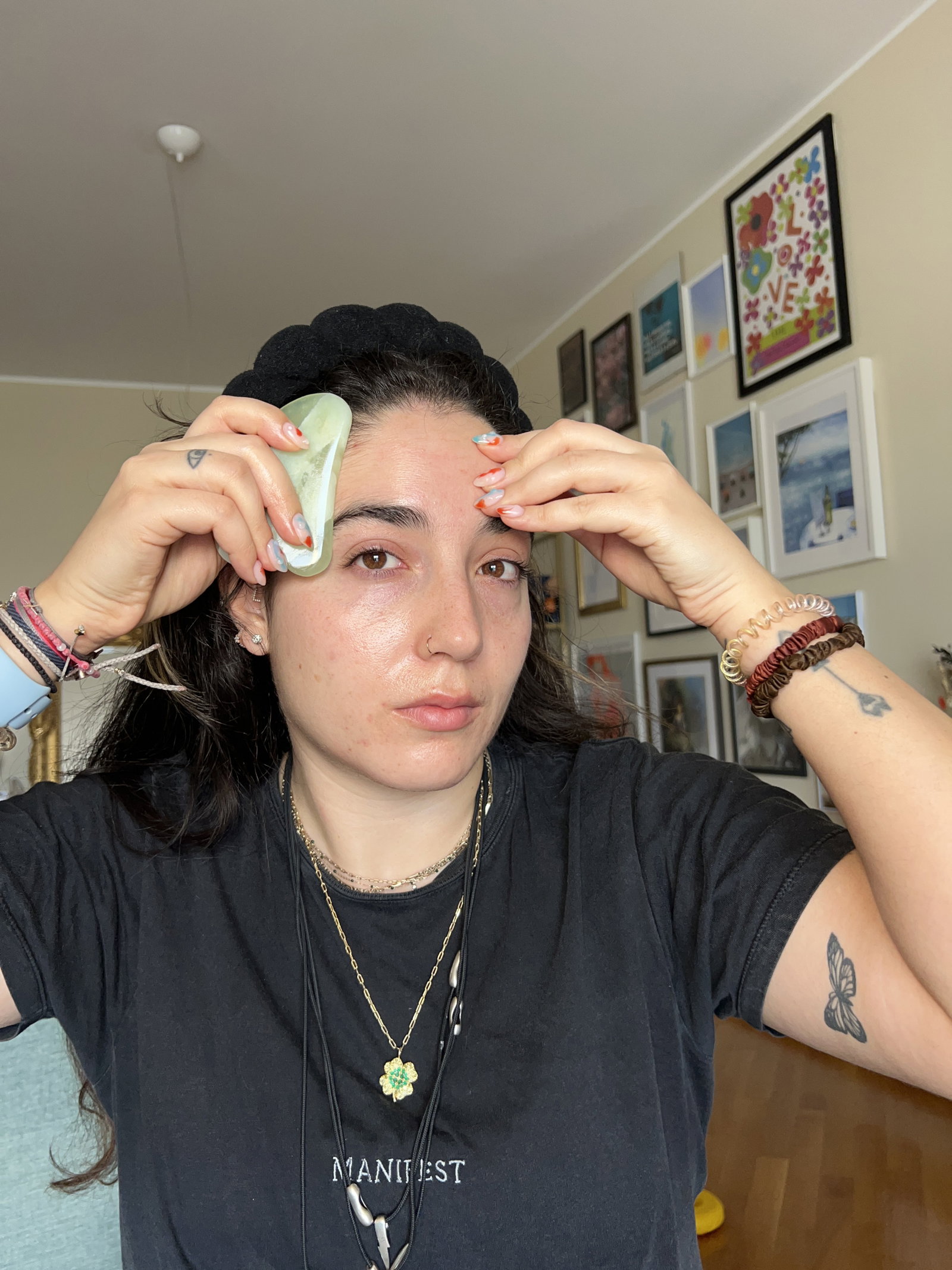 Here's Exactly How to Use a Gua Sha, Step by Step